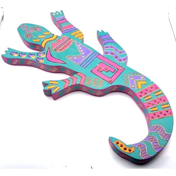 Wall Decor | 16 Colorfully Hand Painted Wooden Geckolizard Tiki Bar ...
